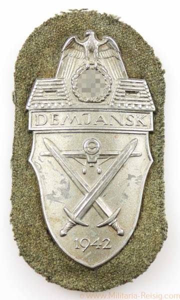Demjanskschild 1942 | Militaria-Reisig